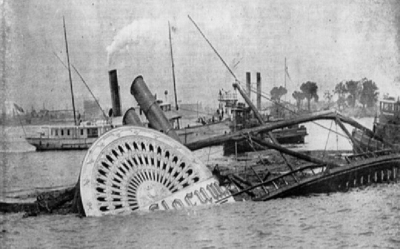 Пожар на борту парохода SS General Slocum в ... | История в фото ...